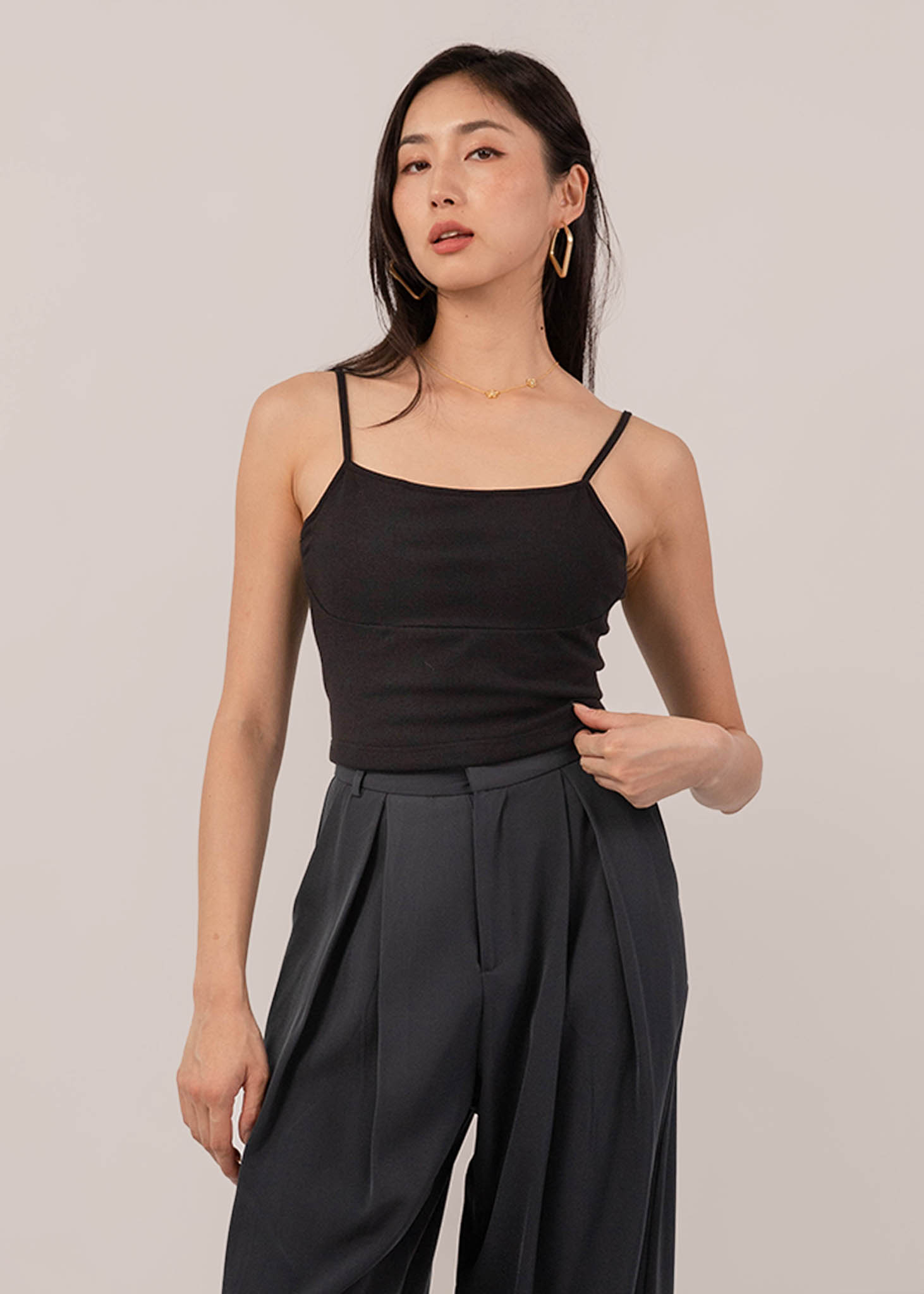 Core Classic Spag Top in Black | 6STYLE