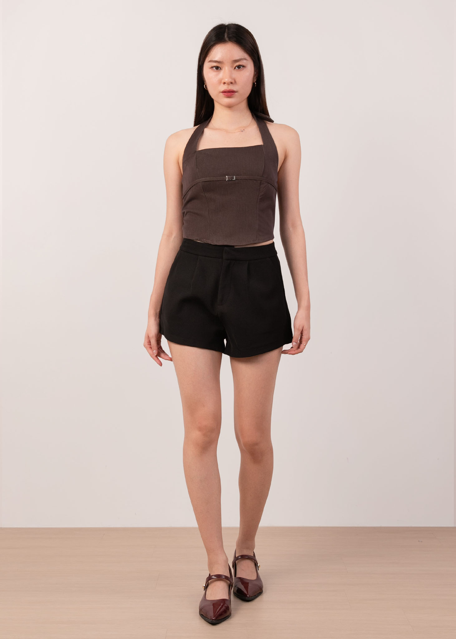 Routine Curved Hem Shorts in Black | 6STYLE