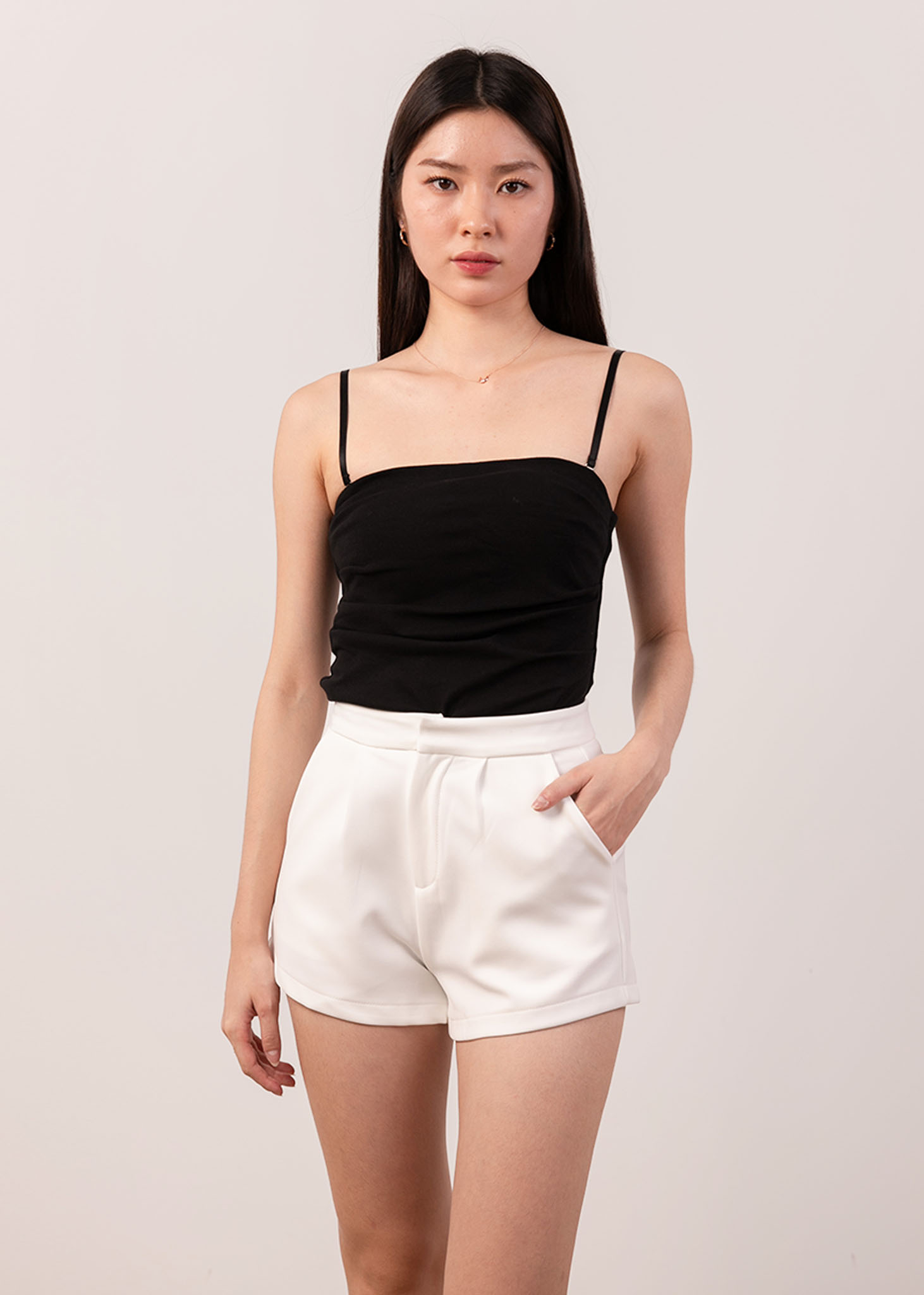 Routine Curved Hem Shorts in White | 6STYLE