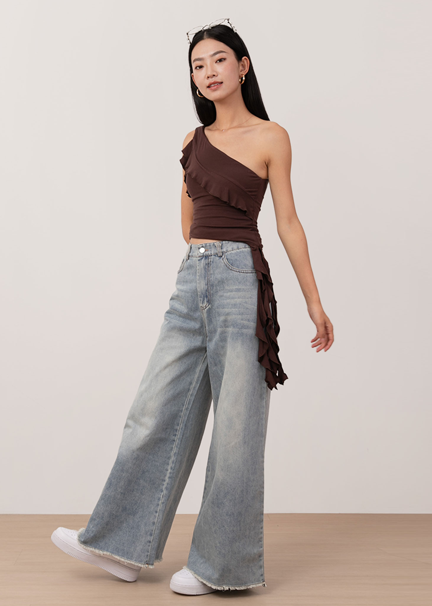 Gravity Straight Cut Jeans V2 in Light Wash | 6STYLE